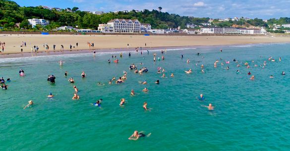 Preview: Meeresschwimmen als Charity-Event – Im Juli heißt es auf ...