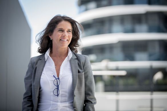 Preview: Five Minutes With Jan Hutton