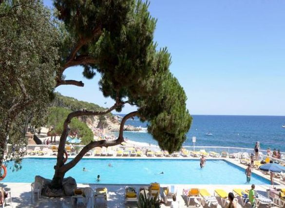 Preview: easyJet Holidays offer thousands of return transfers for under ...